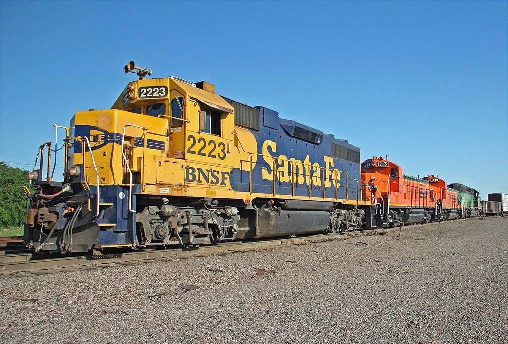 BNSF 2223